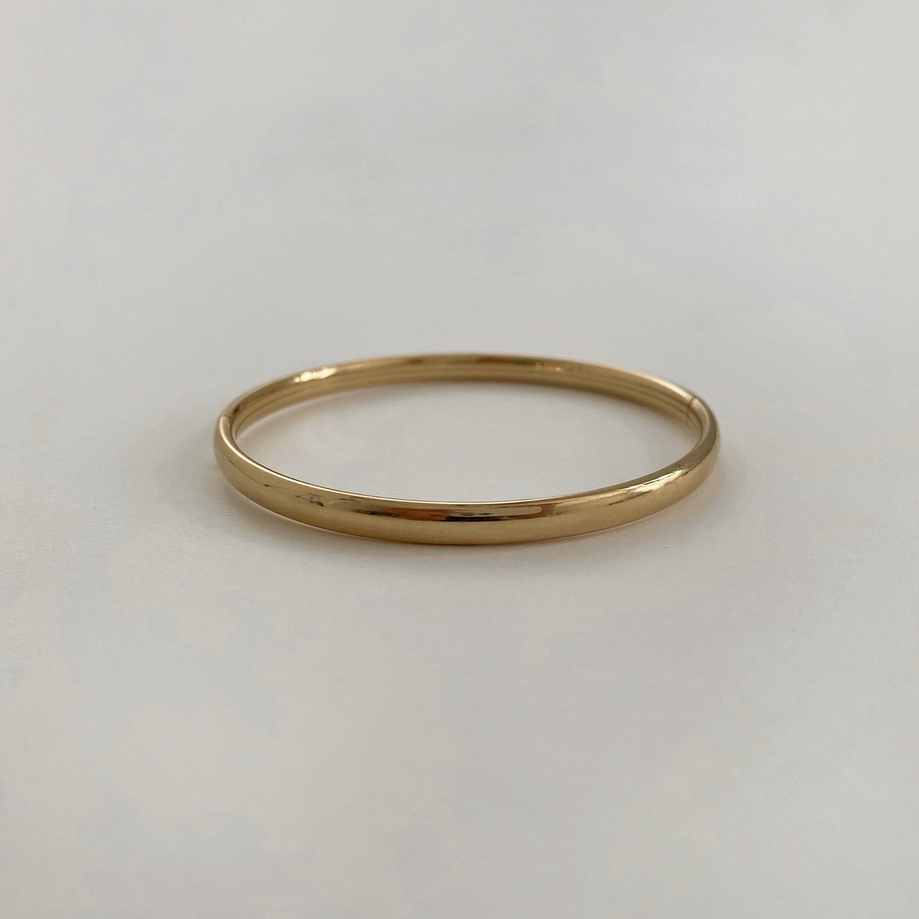 Solid Gold & Gold Filled Jewelry | Métier Essentials